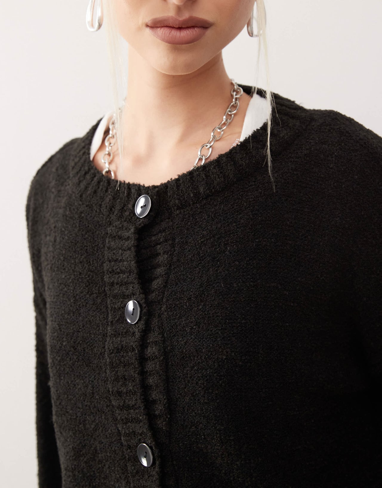Reclaimed Vintage boxy cardigan in black – ASOS Sample Sale