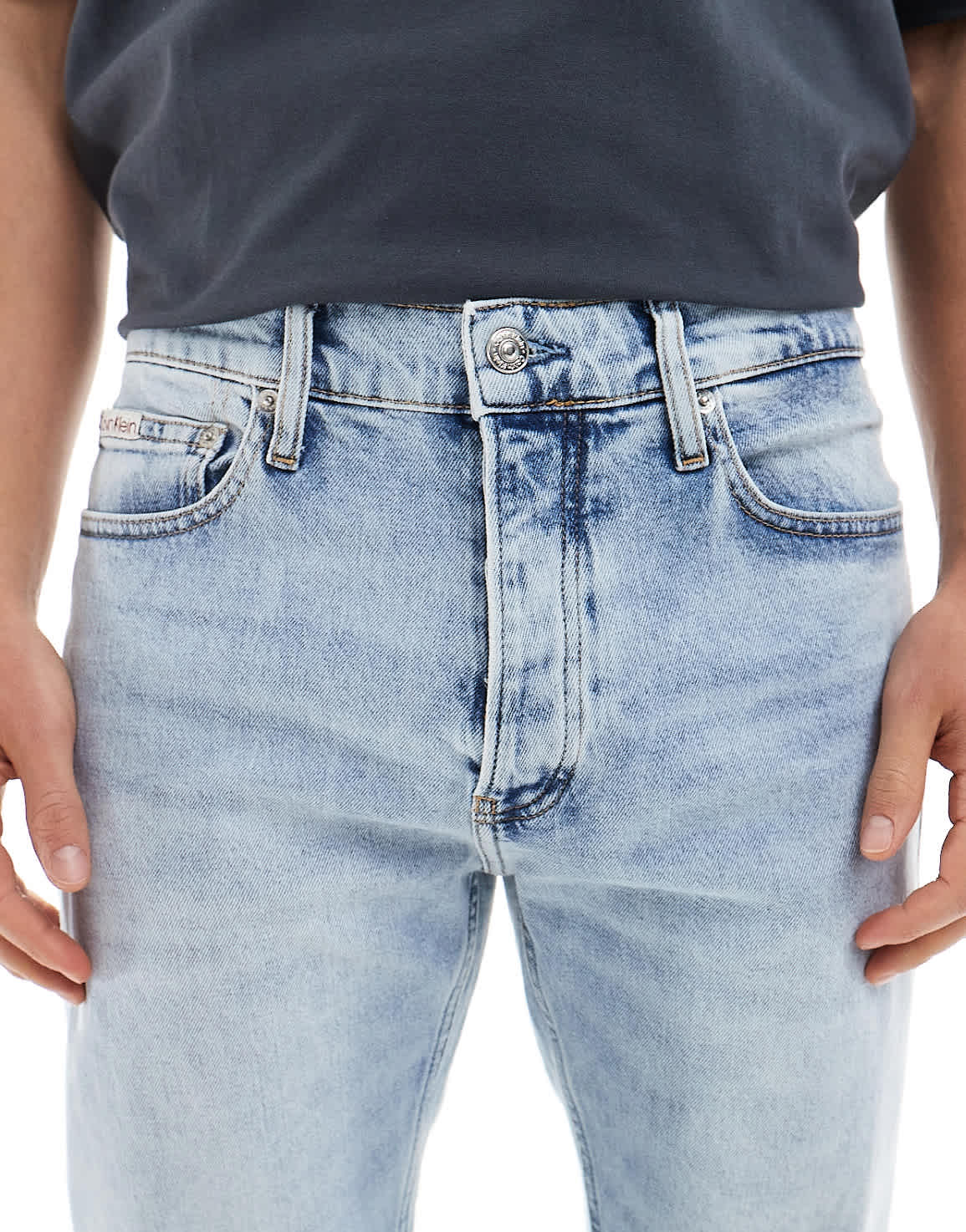 Calvin Klein Jeans standard straight jeans in light wash – ASOS Sample Sale