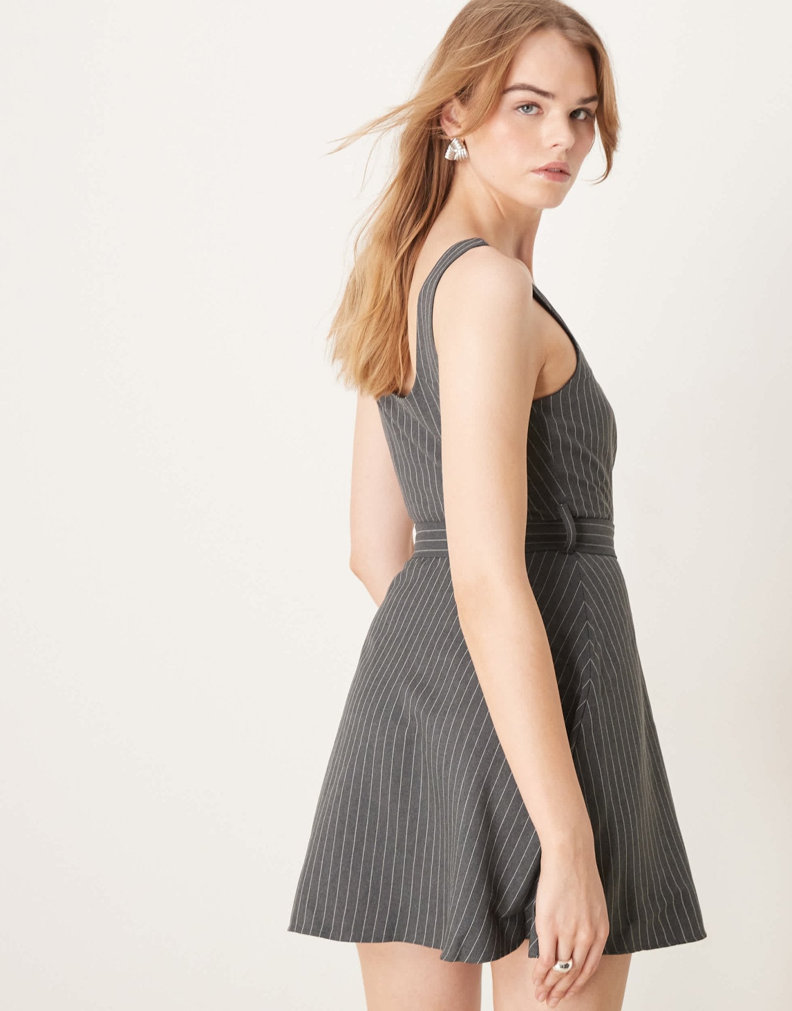 New Look pinstripe belted pinny dress in grey – ASOS Sample Sale
